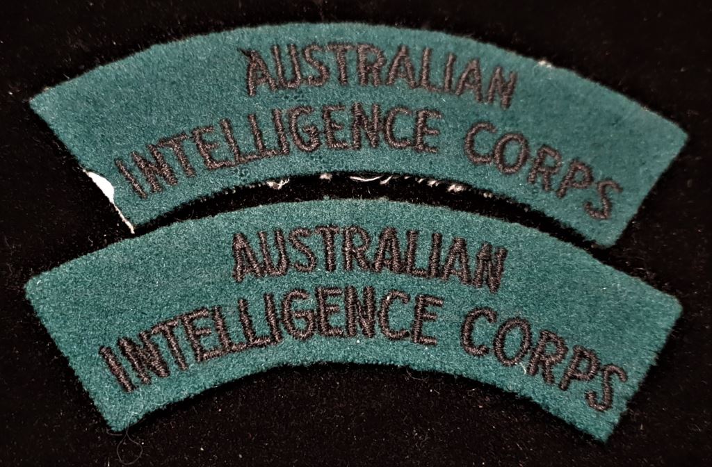 PAIR OF AUSTRALIAN ARMY INTELLIGENCE CORPS SHOULDER FLASHES – John ...