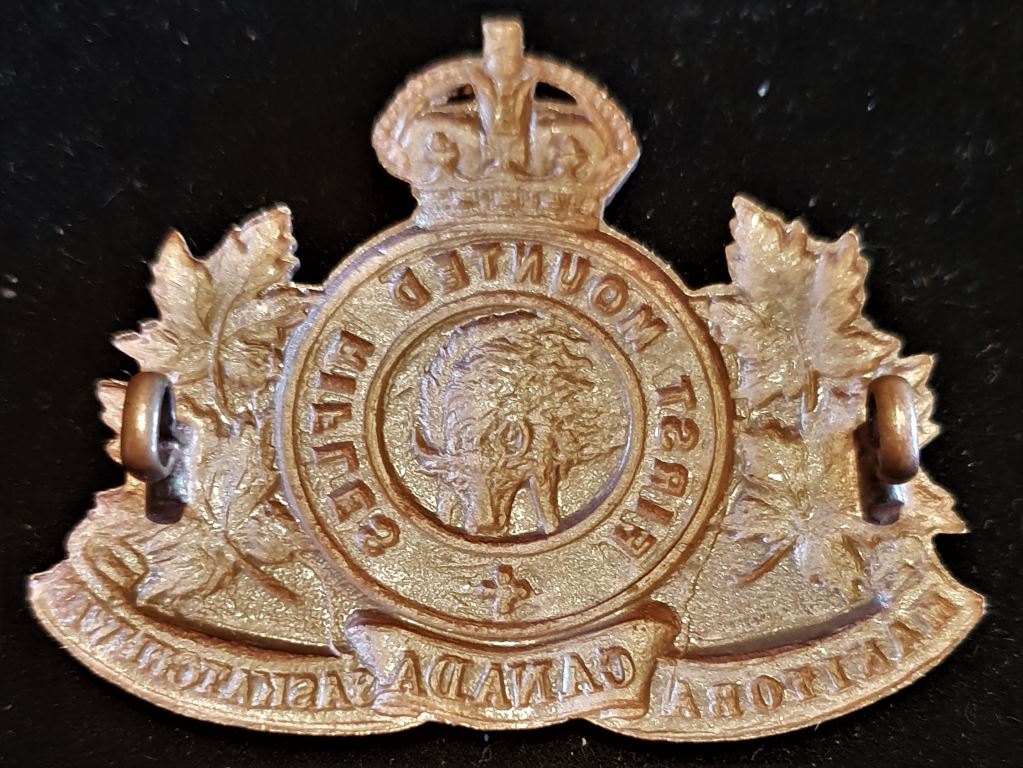 4-1, 1st CANADIAN MOUNTED RIFLES CAP BADGE – John Burridge Military ...
